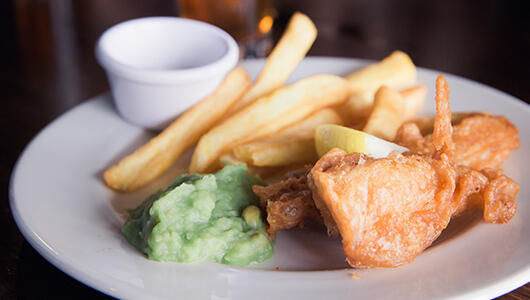 London Old Docks - Historic Pub Tour - Eating Europe