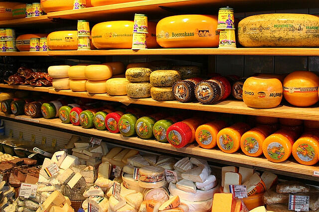 3 tips for buying Dutch cheese in Amsterdam - Eating Europe