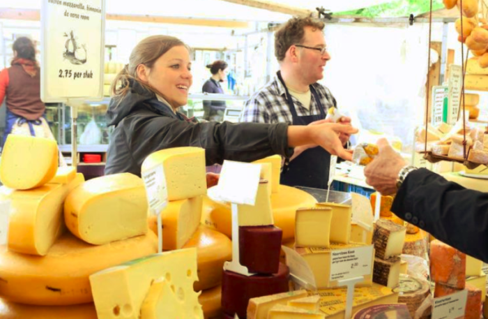 3 tips for buying Dutch cheese in Amsterdam - Eating Europe