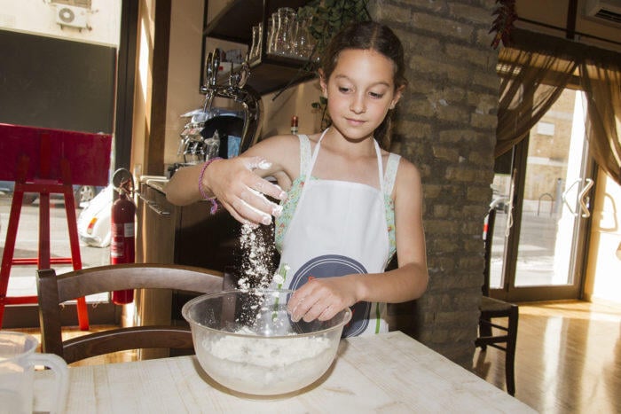 Pizza & Gelato Making Class - Oltrarno Florence | Eating Europe