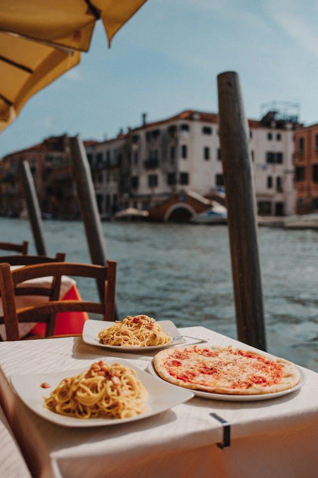 Healthy Italian Eating: Balancing Indulgence with Well-Being - Eating ...