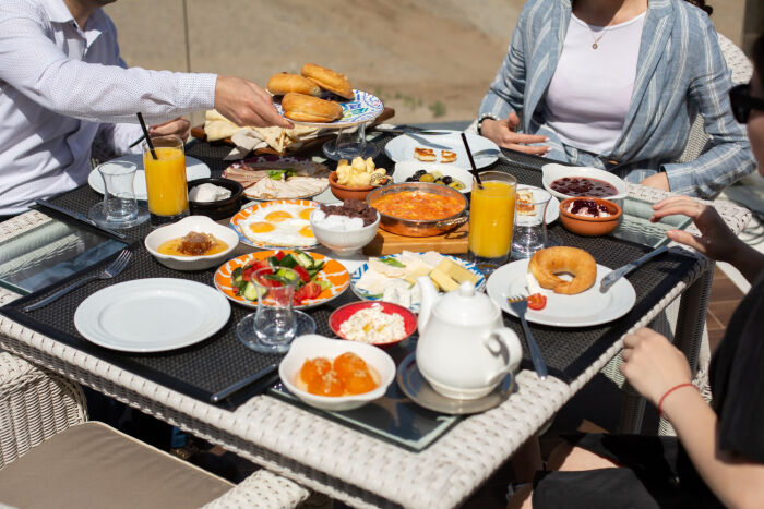 A Local’s Guide to Breakfast in Athens | Eating Europe