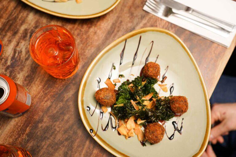 Edinburgh Food Tours | Eating Europe Food Tours
