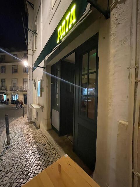 Pata Gastrobar Review - A Journey of Flavors | Eating Europe