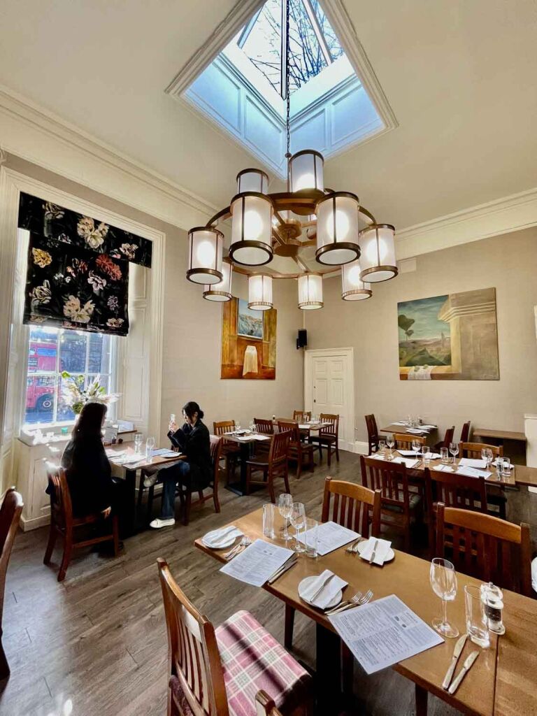 10 Best Foods to Try in Edinburgh | Eating Europe