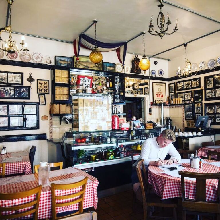 Where to Find English Breakfast in London | Eating Europe